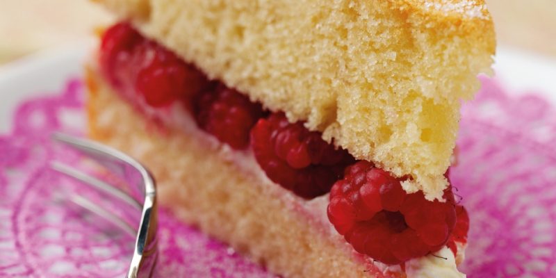 Fat Free Sandwich Cake with Raspberry & Fromage Frais Filling | South ...